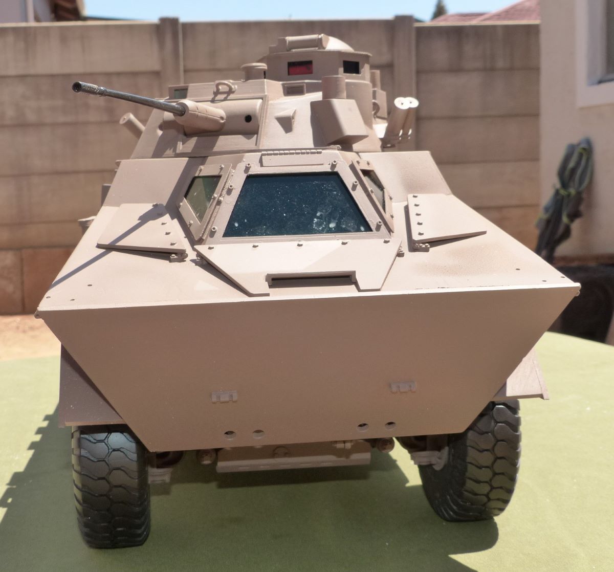 WarWheels.net - 1/10 Scratchbuilt Ratel 20 IFV Model Photos